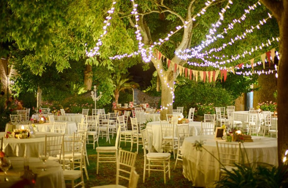 Guide to Hosting a Private Party: How to Create an Unforgettable Event ...