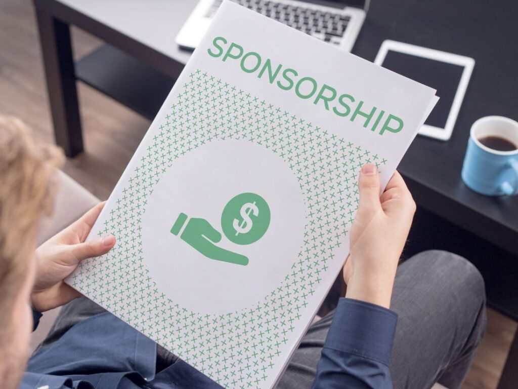 10 Creative Family Reunion Activities to Make Your Gathering Memorable - AGNT • BLOG