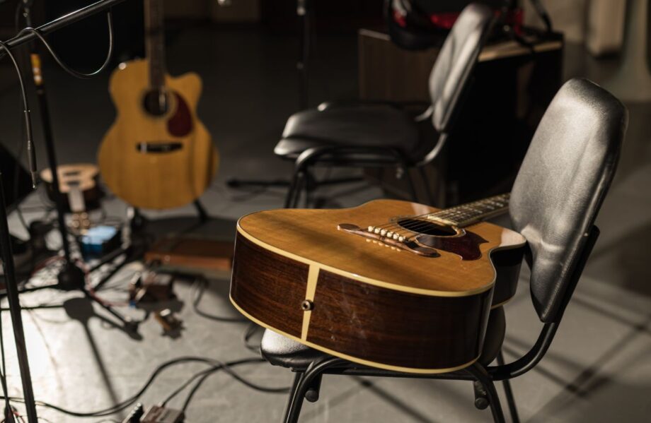 How to Get Booked for House Concerts: Your Ultimate Guide to Intimate ...