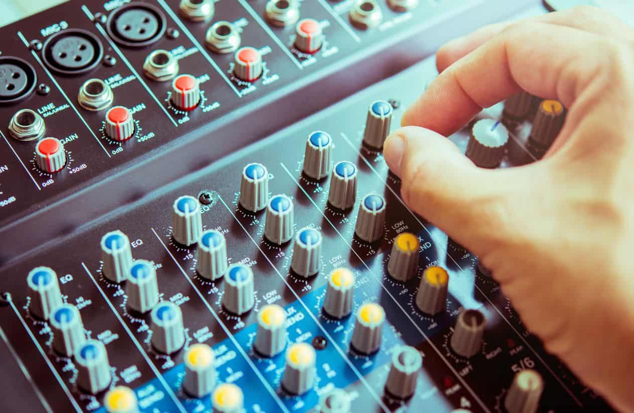 5 Essential Stage Setup Tips for a Successful Event - AGNT • BLOG