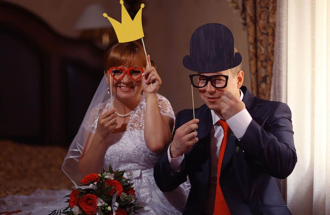 Top 10 Creative Wedding Activities to Delight Your Guests - AGNT • BLOG