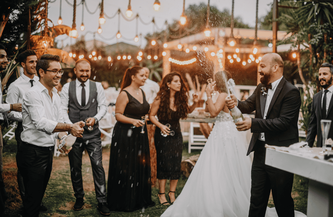 How to Create Memorable Experiences at Weddings and Parties - AGNT • BLOG