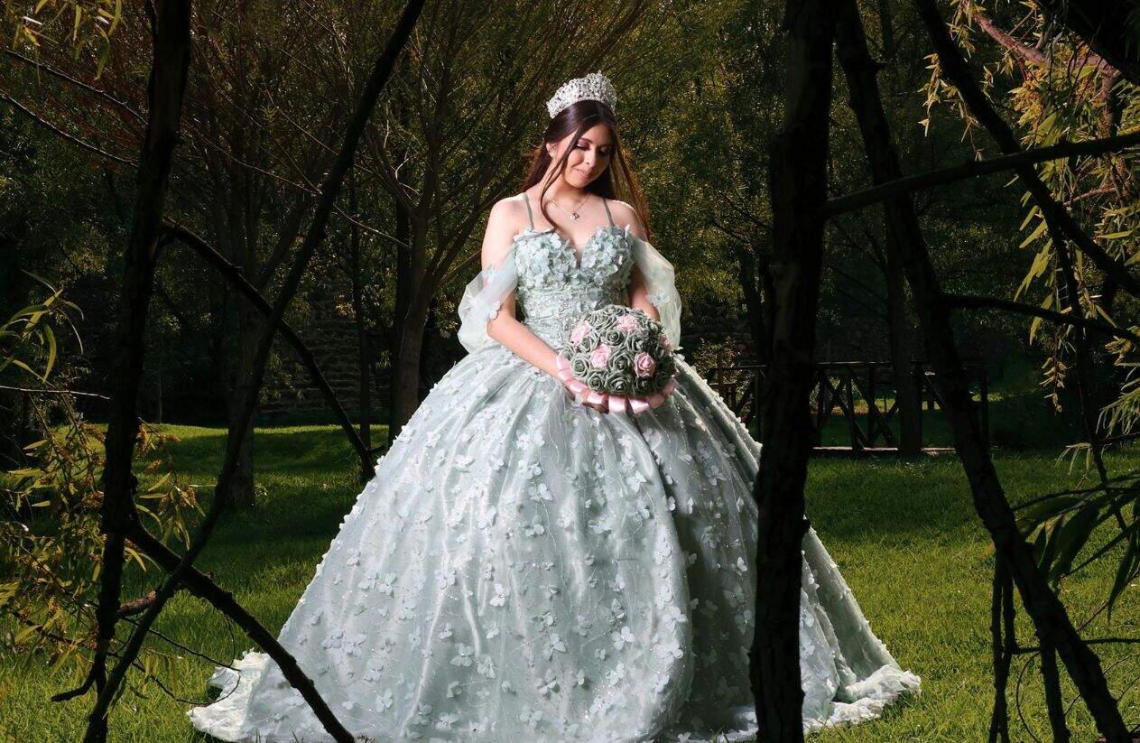 Elegant Debutante Balls: A Timeless Tradition Rediscovered - AGNT • BLOG