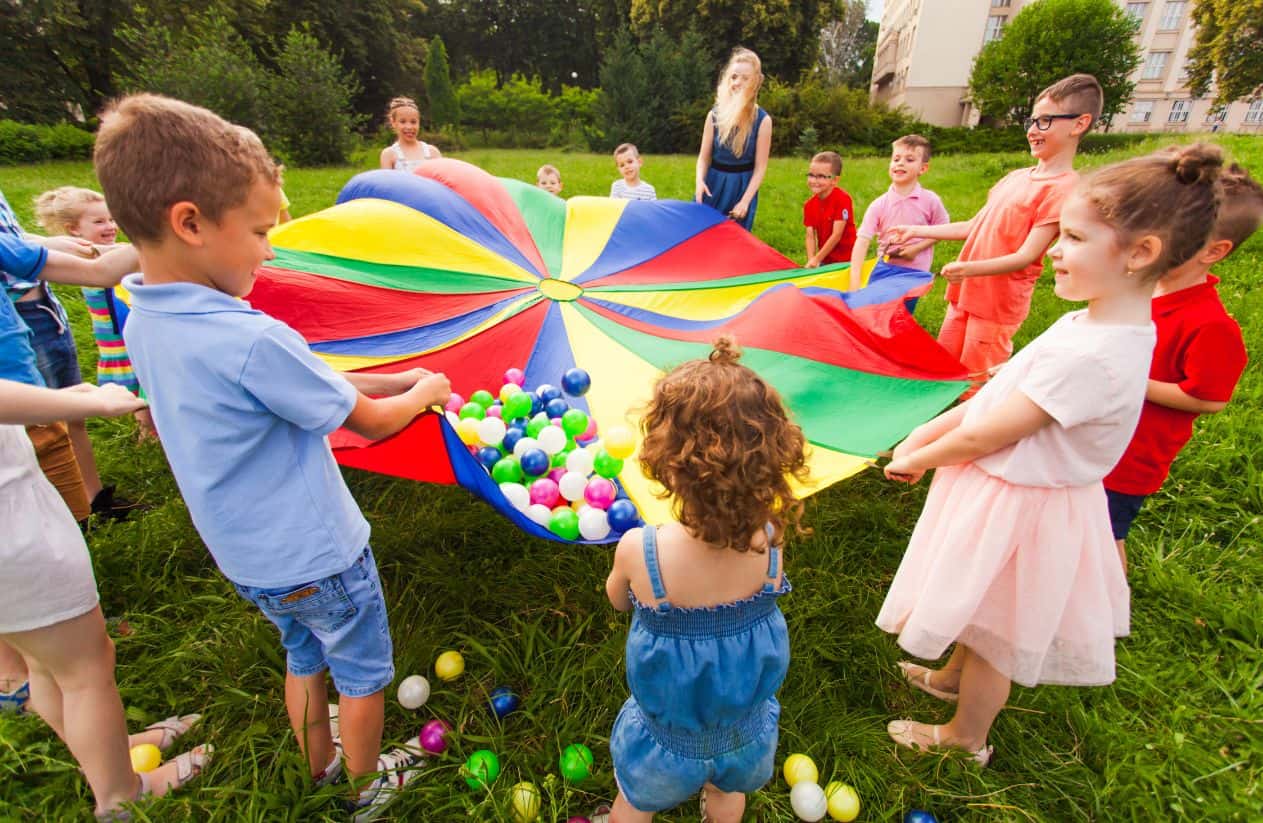 Create a Safari Theme Party: Tips for a Jungle Adventure