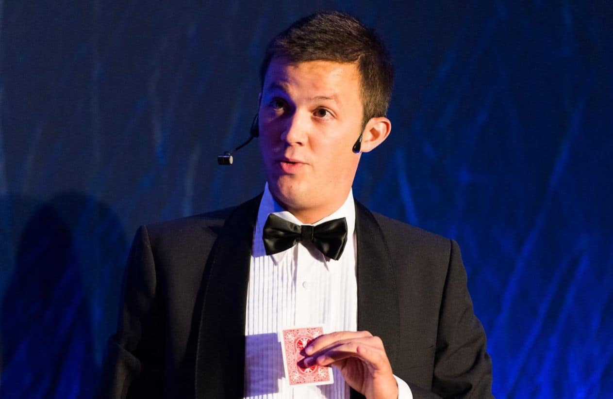 The 10 Best Professional Magicians for Hire in Burnaby - AGNT • BLOG